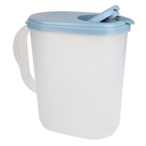 Sterilite Plastic Pitchers with Lids, 1 gal.