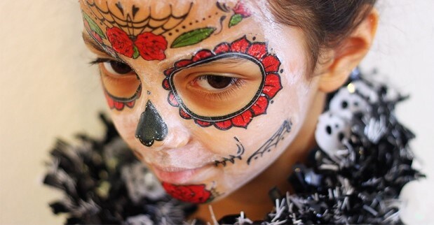 Easy Day of the Dead Makeup Tutorial 0