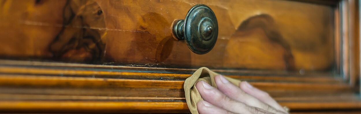 How to Clean Dressers and Nightstands